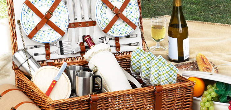 Picnic at Ascot - Leading Designers of Fashionable Picnic Products